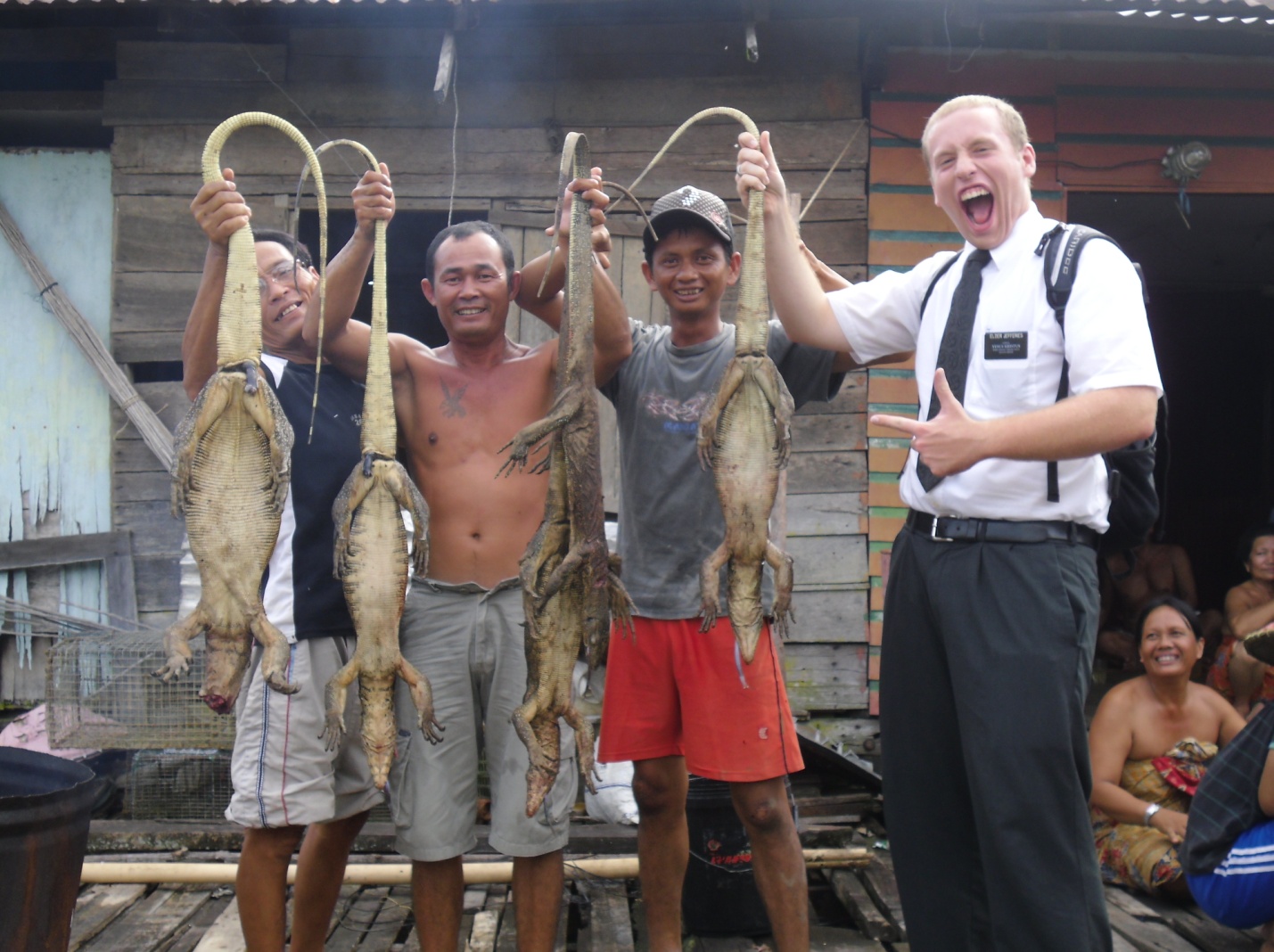 President and Sister George and Debbie Taylor: Bayawak for Lunch