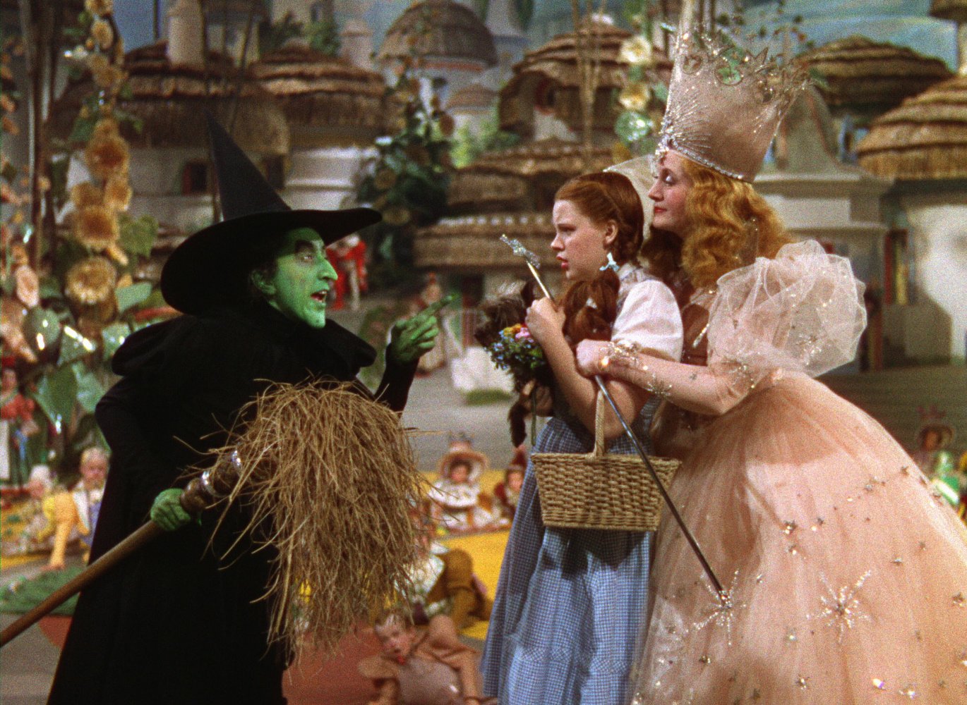 RETRO KIMMER'S BLOG: THE WIZARD OF OZ MOVIE DEBUTS AUG 25 1939