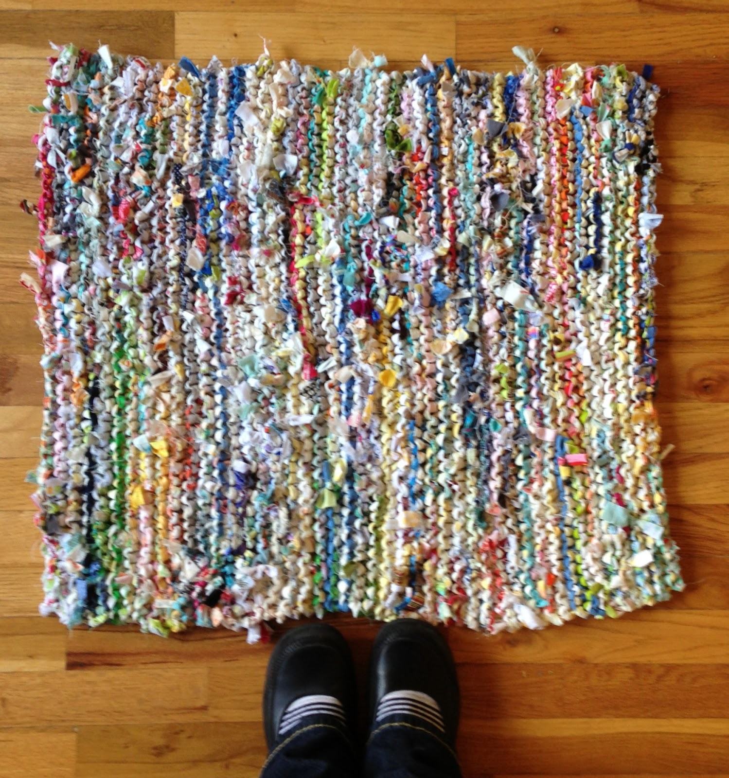 crazy mom quilts: finish it up Friday, 11/9/12