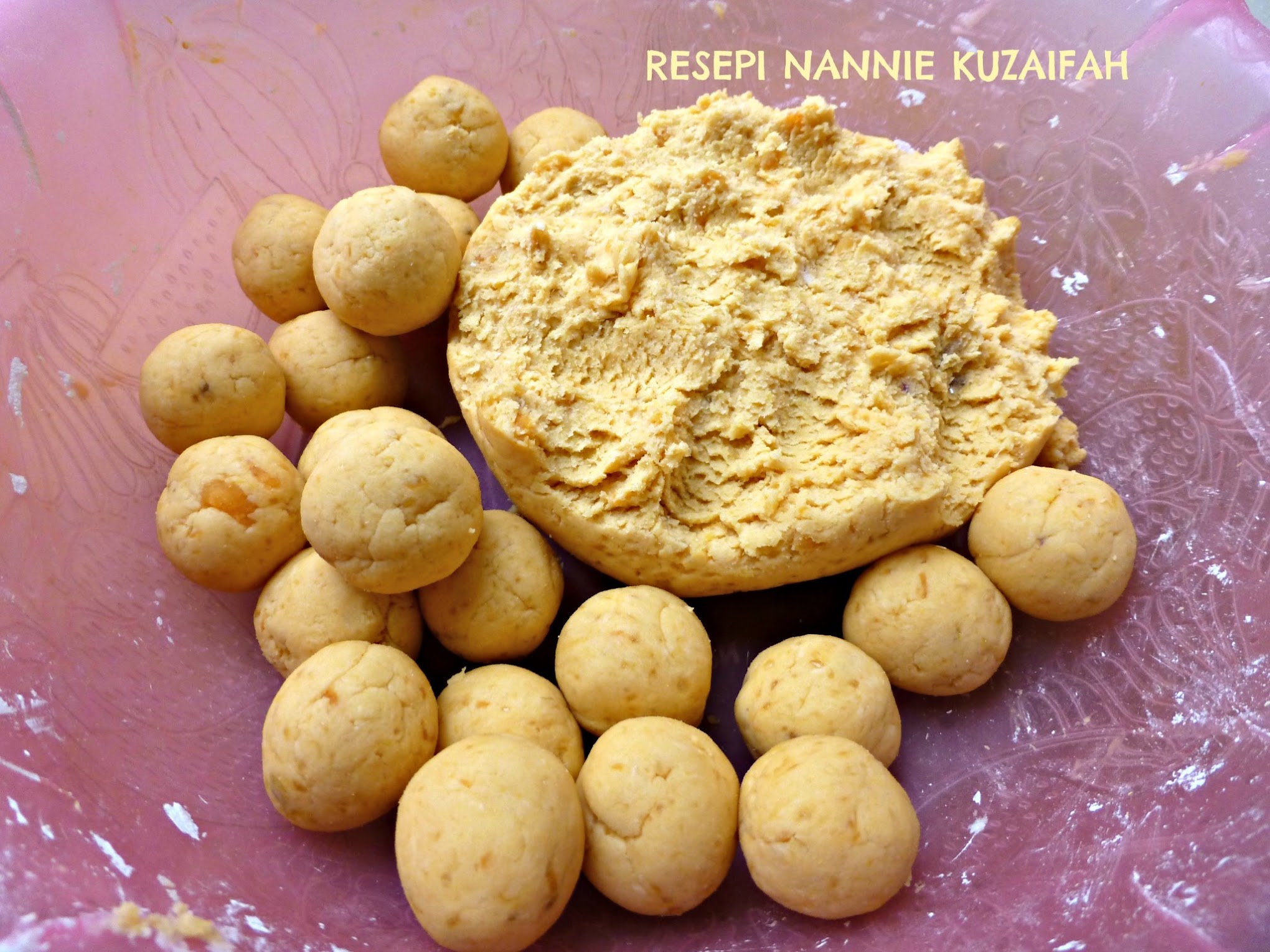 RESEPI NENNIE KHUZAIFAH: Jemput-jemput ubi keledek