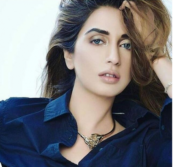 Imaan Ali Looking Sizzle in Her Latest Recent Photoshoot - Fashions Papa