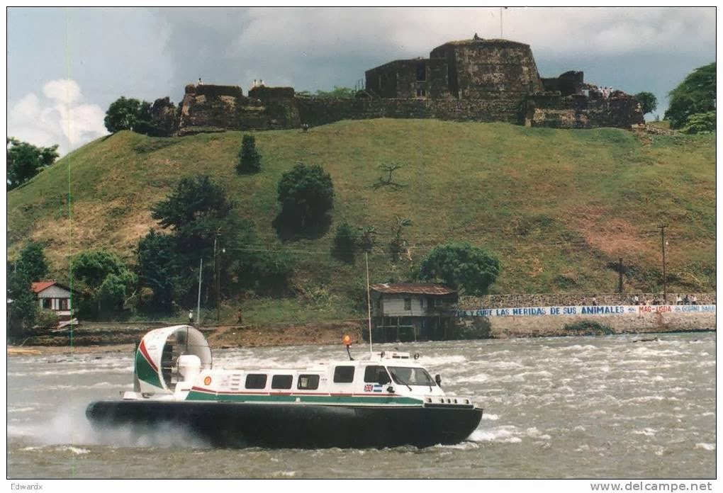tarunalaut.blogspot.com: Kapal bantalan udara (hovercraft)