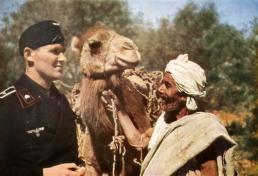 NAZI JERMAN: Foto Kamel (Unta) dan Tentara Jerman