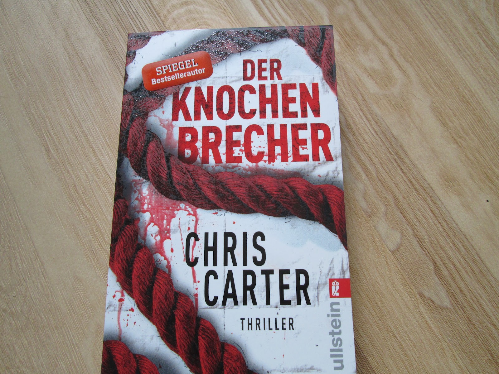 Die-Rezensentin: Rezension : Der Knochenbrecher von Chris Carter