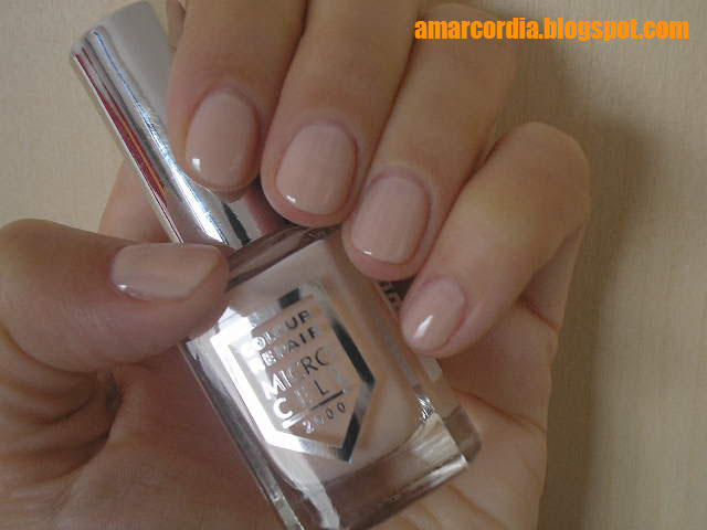 Amarcordia: Micro Cell Colour&Repair Színes erősítő lakk - Charming Rose