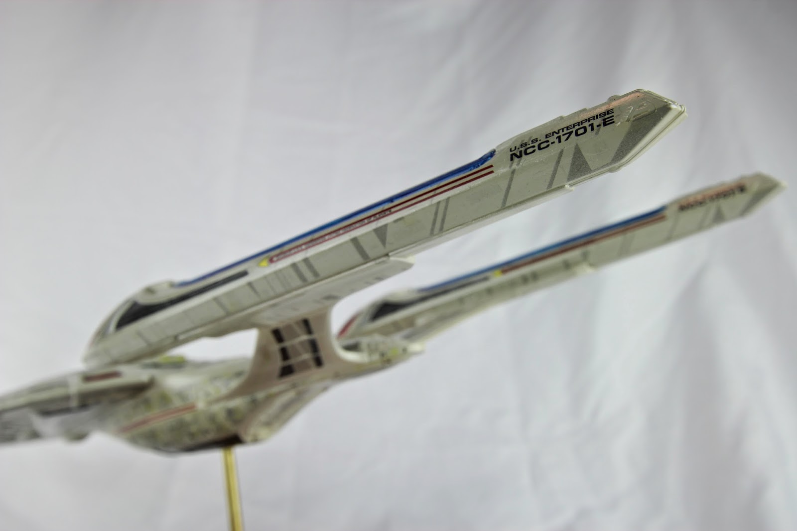 Scale Treks: U.S.S. Enterprise-E - Photo Gallery