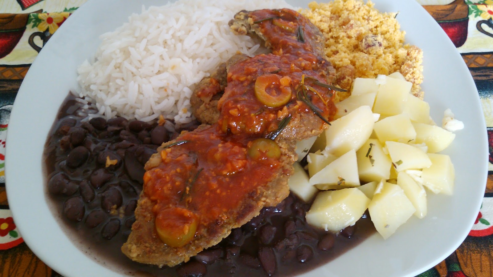 Panela Pequena : ESCALOPINHO SUINO E MUSCULO NA PRESSÃO