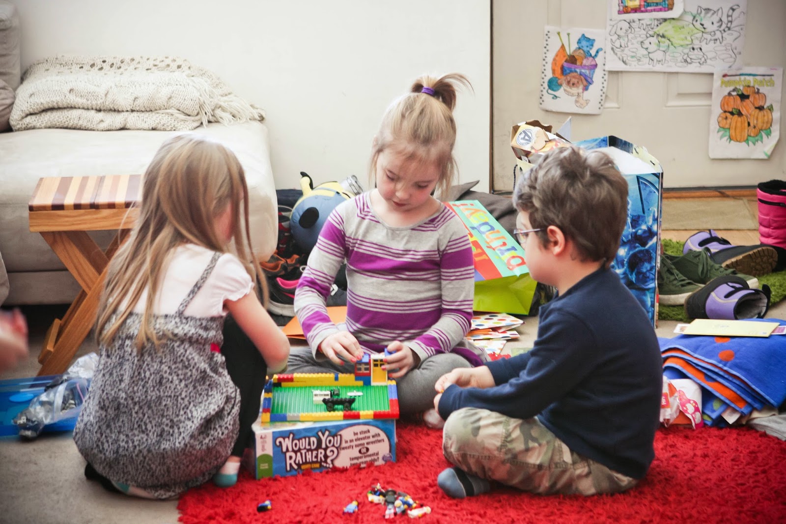 elijah & samson: The minion party!