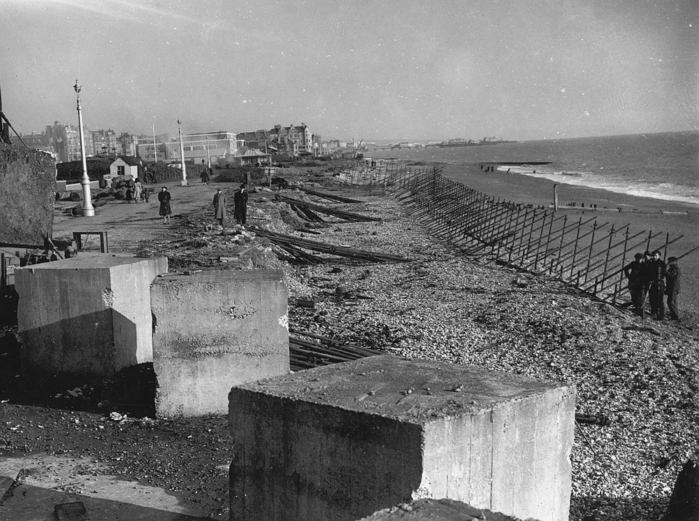 Hove in the Past: Hove and The Second World War