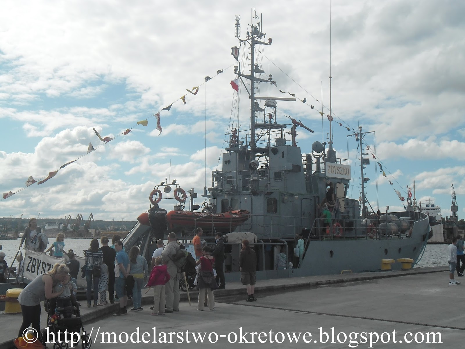 Modelarstwo okrętowe: Święto Wojska Polskiego - Wodowanie monety ORP ...