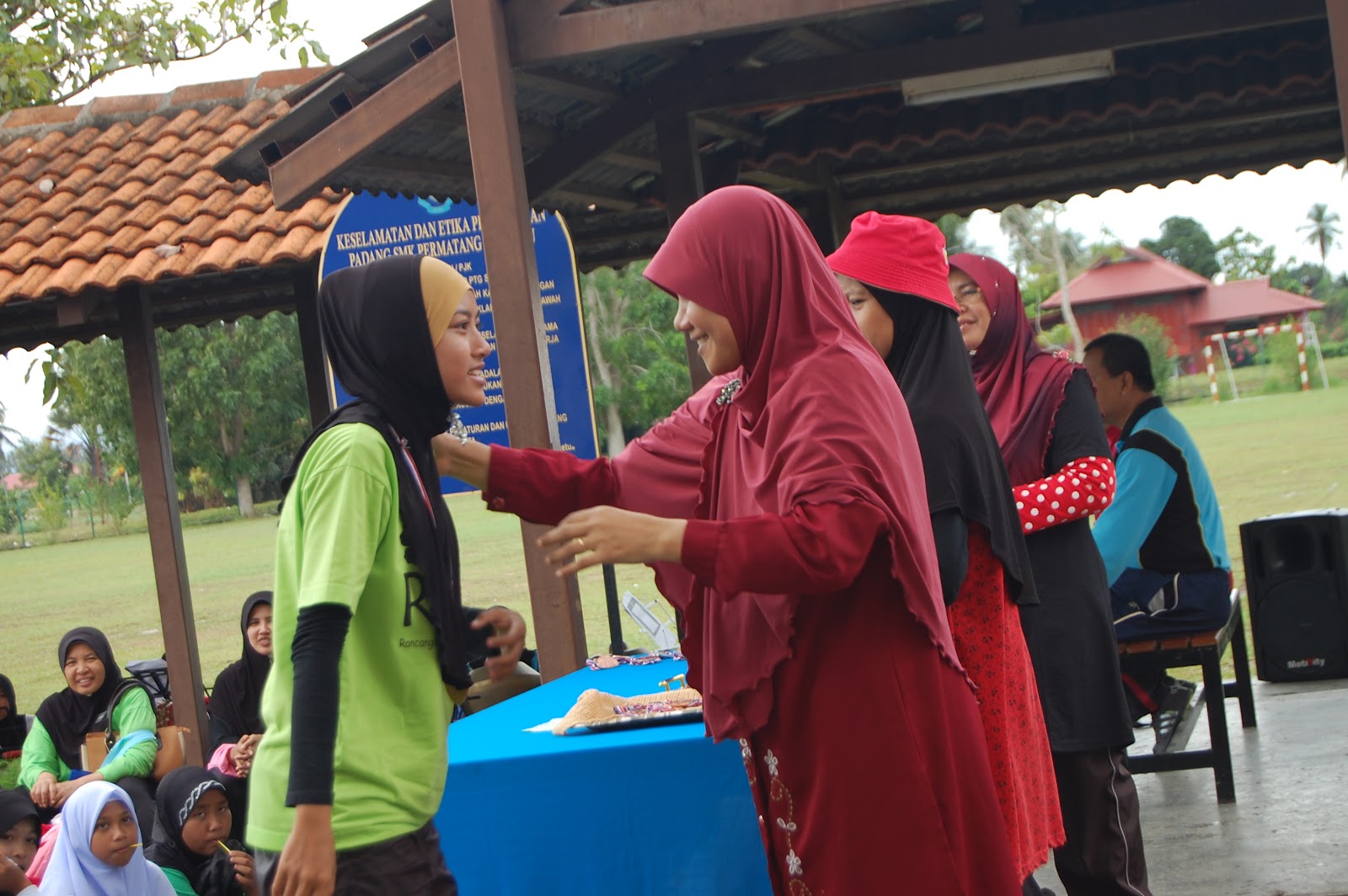 SMK PMTG. TOK LABU,PENAGA: MERENTAS DESA 2012