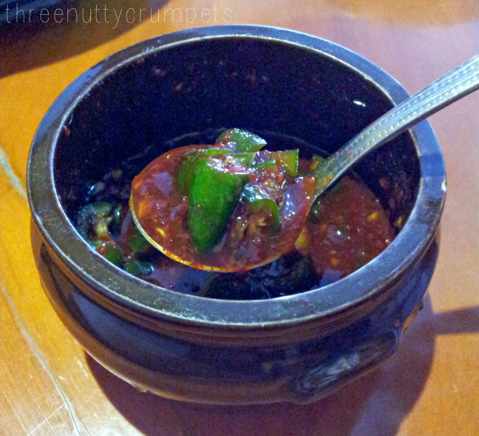 Three Nutty Crumpets: Myoung Dong Khal Kook Soo 명동 갈국수