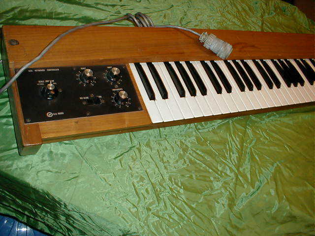 MATRIXSYNTH: 70's MOOG KEYBOARD CONTROLLER Model 950