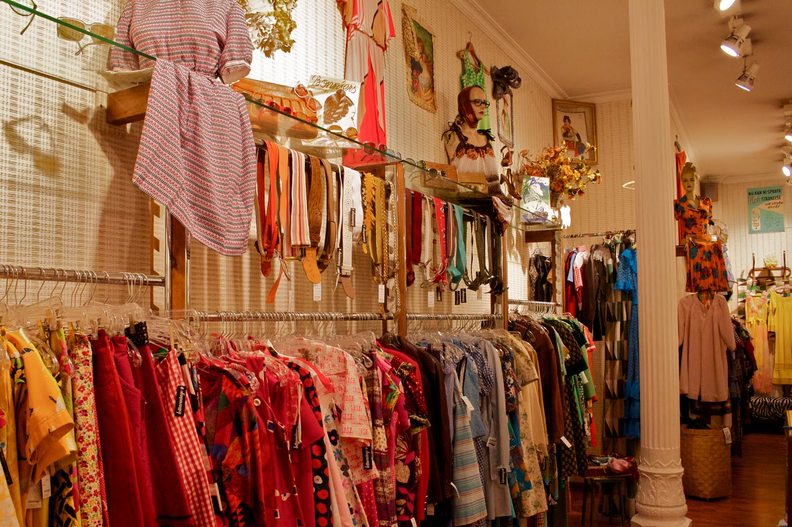 ∞ con algo mas que recuerdos: Detrás de la moda vintage...