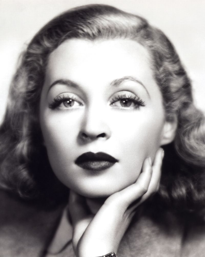 Film Noir Photos Tracking With Closeups Lilli Palmer