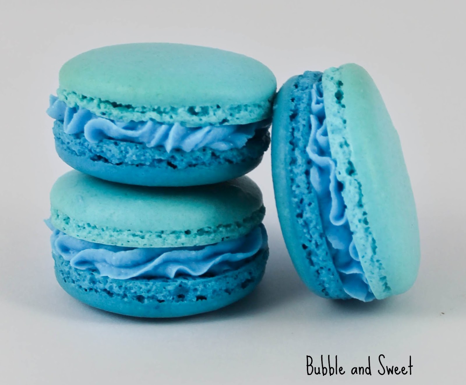 Bubble and Sweet: Blue Ruffle Ombre Macaron