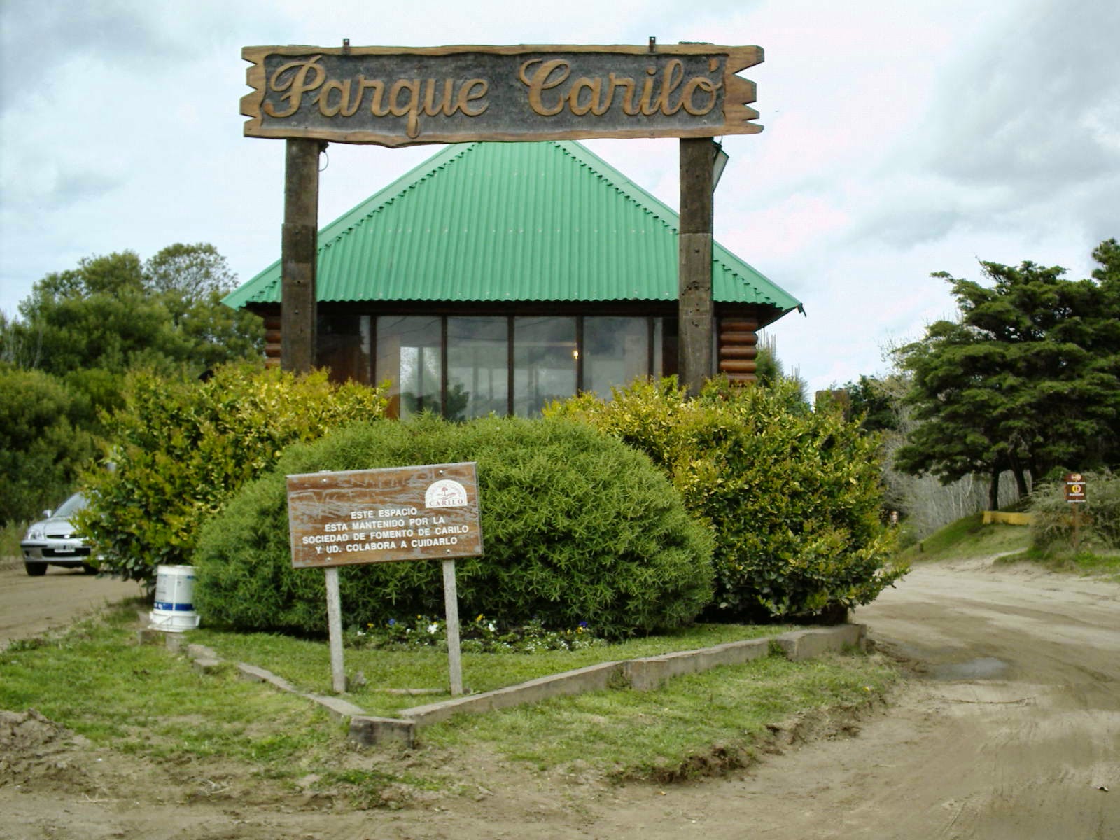 CARILÓ:un bosque inmenso encerrando un pueblo de hermosura y estilo ...