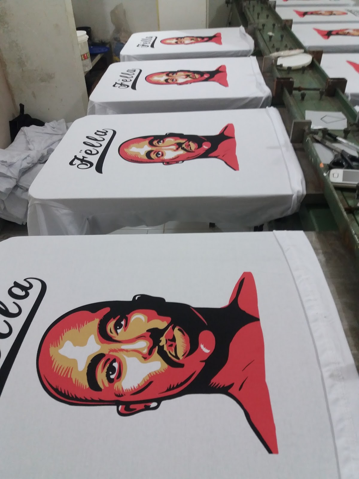 OFICINA DESIGN - SERIGRAFIA: Serigrafia Tradicional - Algodão - Fella