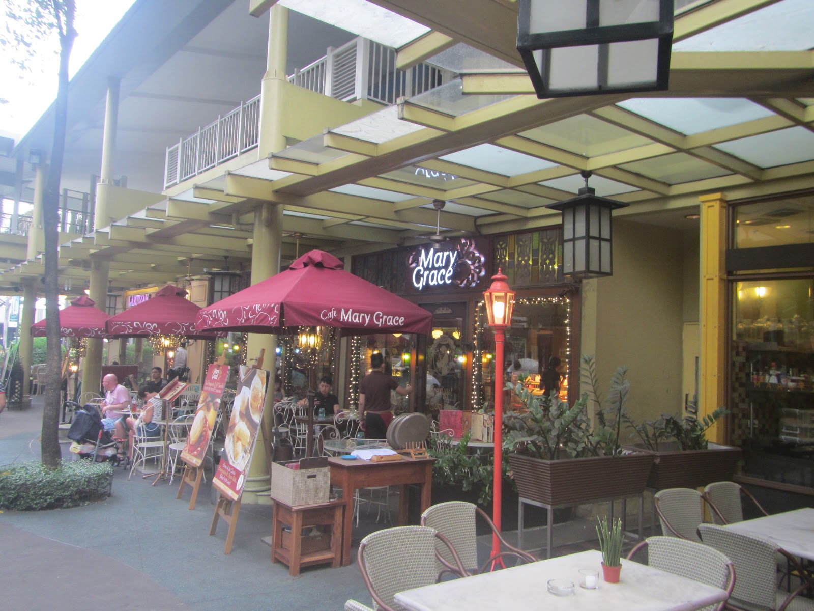 LEXICAL CROWN: SERENDRA SHOPPING MALL