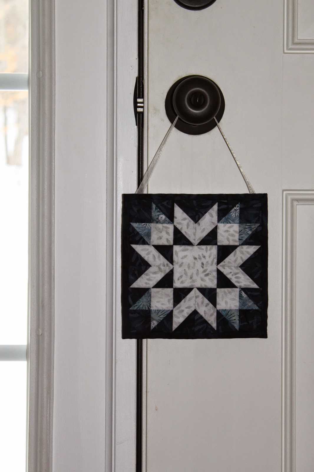 Jen Daly Quilts: Happy New Year and Free Pattern!