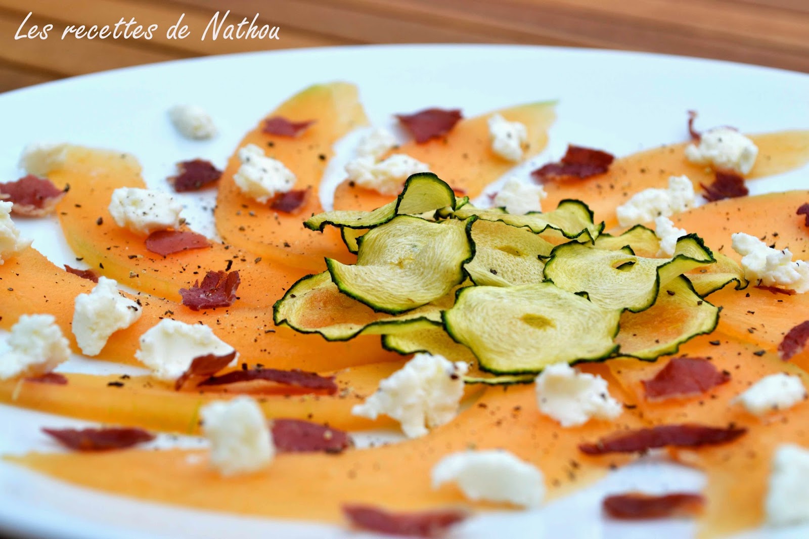 Ma cuisine au fil de mes idées...: Carpaccio de melon, chèvre et chips ...