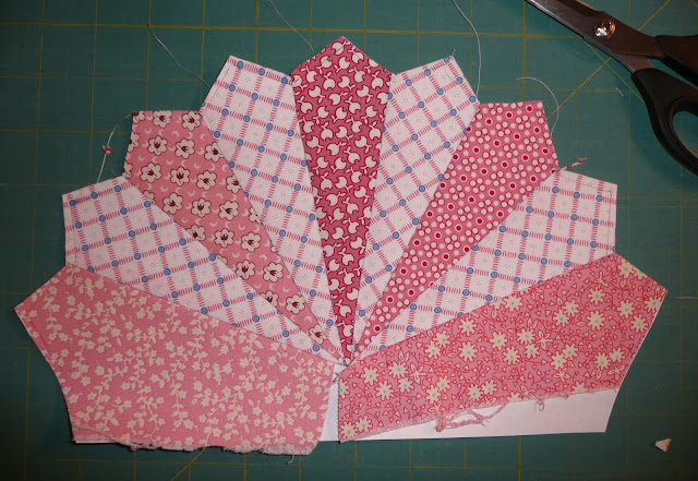 Come Quilt (Sue Garman): Happy Daze!