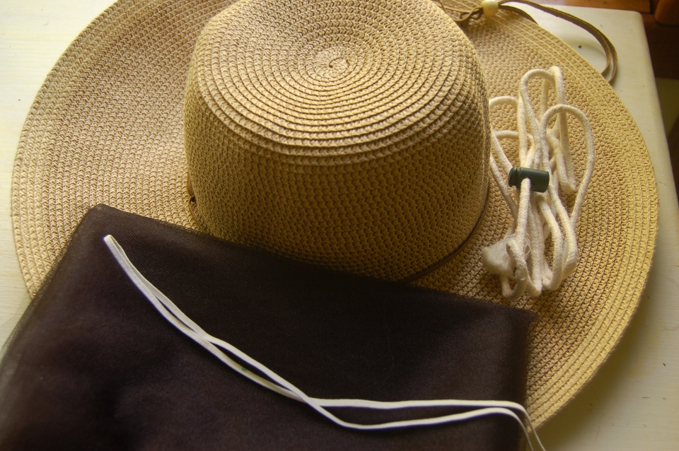 Frugal Beekeeping: Bee Veil Tutorial