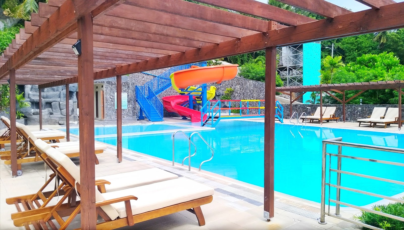 Palm Beach Resort in Laiya Batangas - The Pinoy Traveler