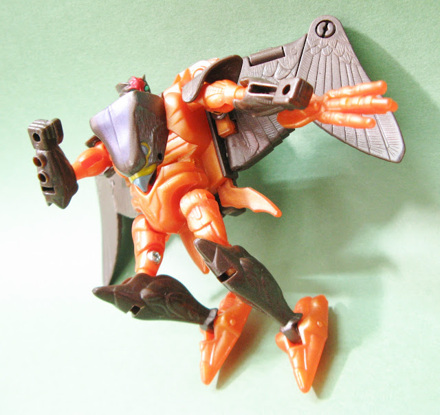 TRANSFORMERS Beast Wars Basic class AIRAZOR變形金剛特種變形勇士基礎級飛羅剎/飛箭/鷹女