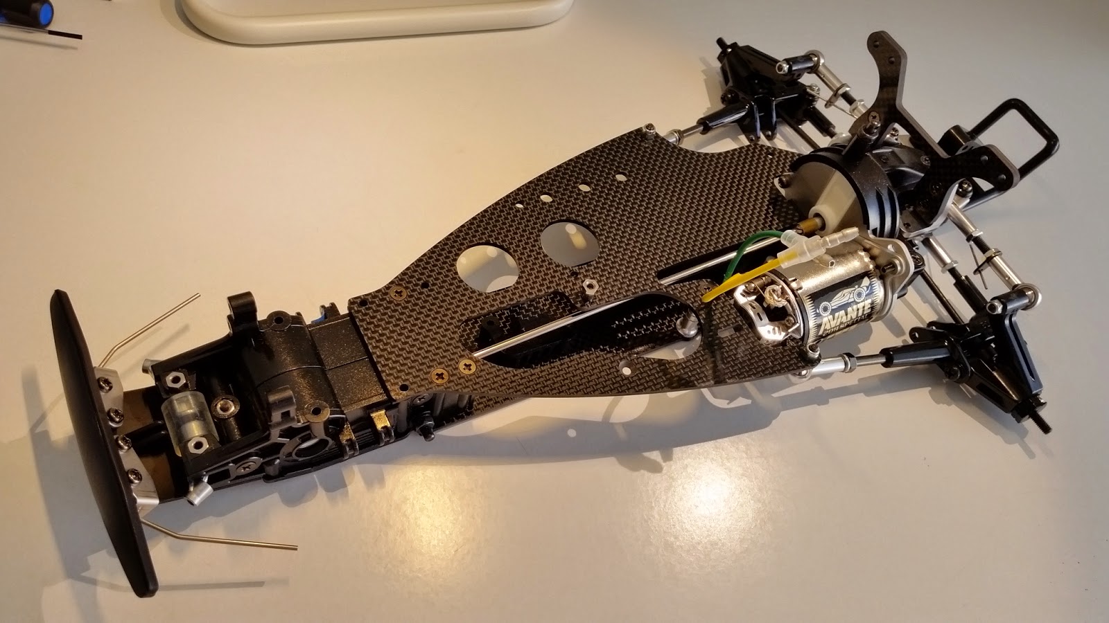 r/c hobby: Tamiya Avante 2011 - the build