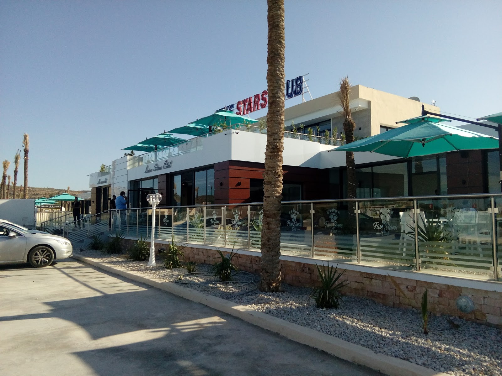 Didondouda: Où sortir (avec) un enfant : Five Star Club à Borj Touil ...