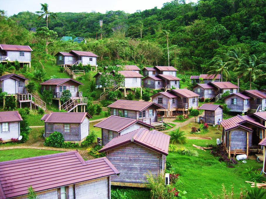 Random Travels & Reflections: Survivors @ Gota Village Resort, Caramoan