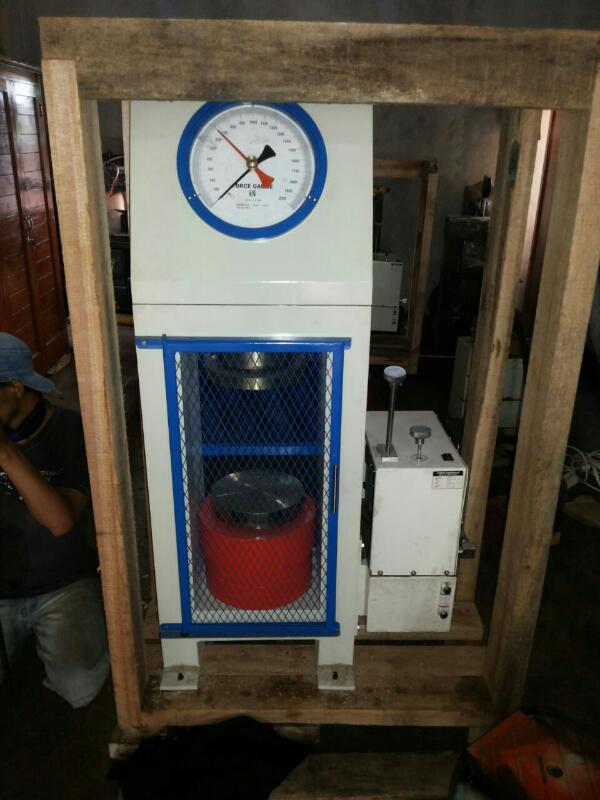 JUAL PERALATAN ALAT LABORATORIUM TEKNIK SIPIL: alat compression machine ...