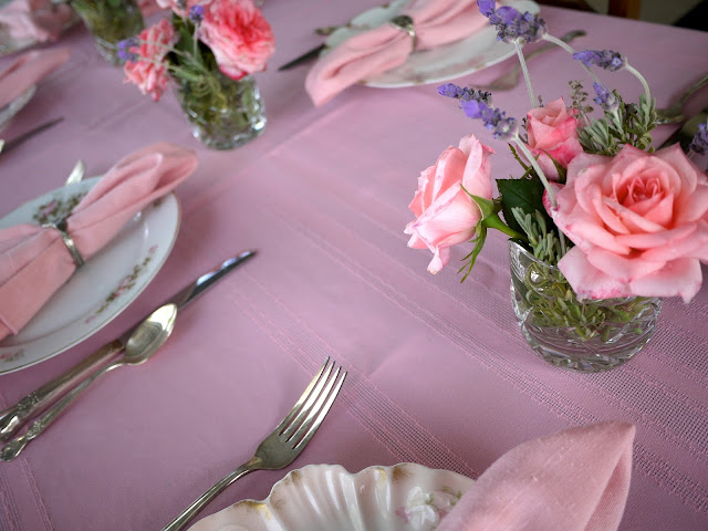 Tips for the Thriving Hostess | THRIVING WIVES