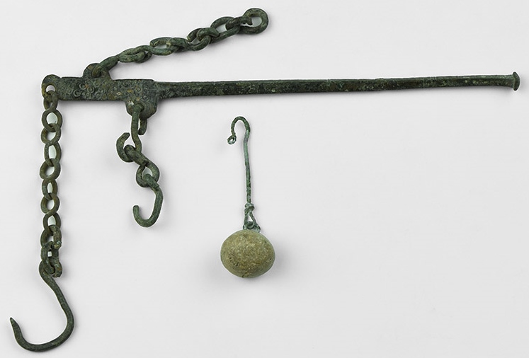 Denarius: A tiny Roman steelyard scale