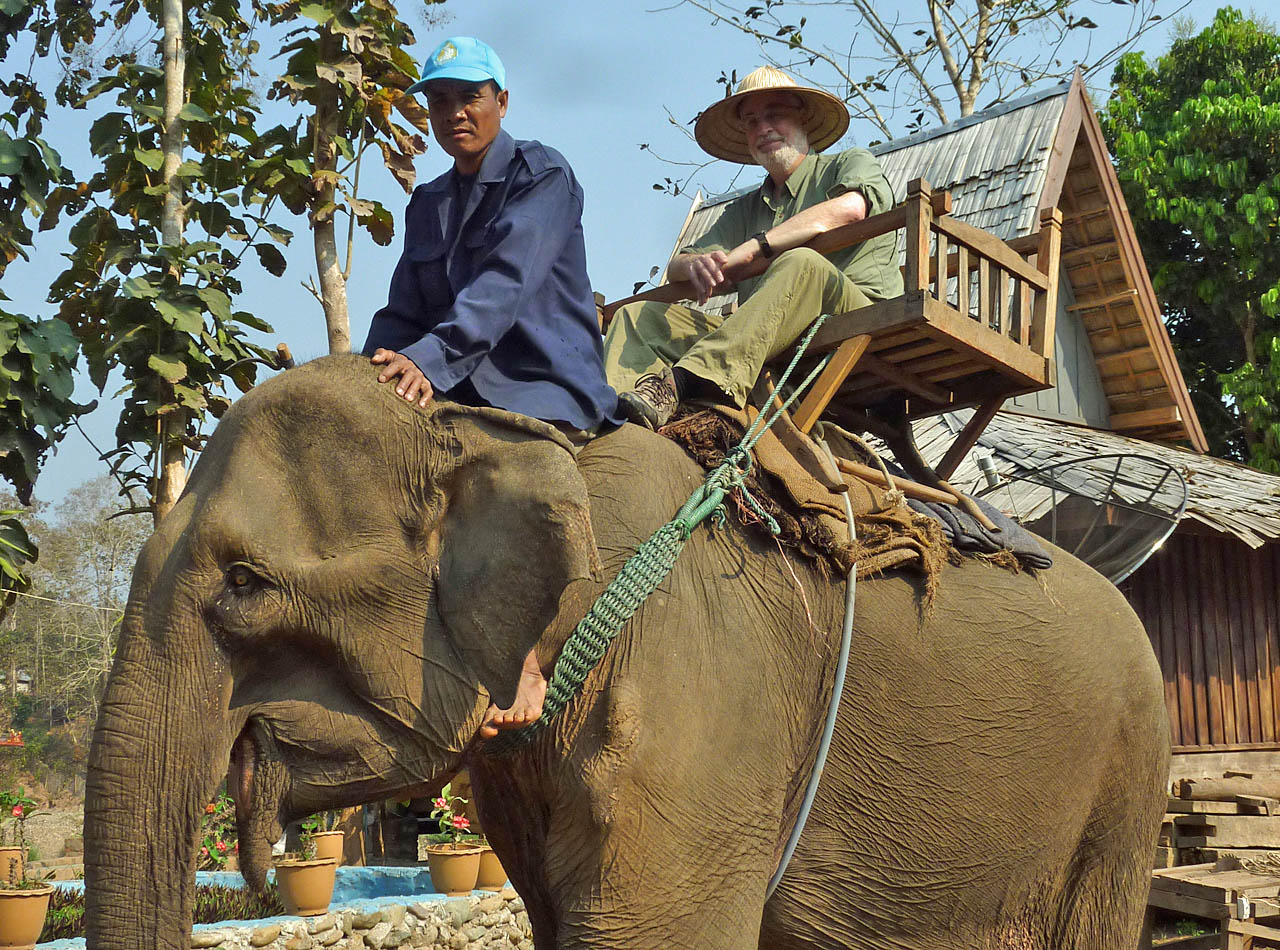 Around the World With Uncle Moose: Into the Laotian Countryside (11 FEB)