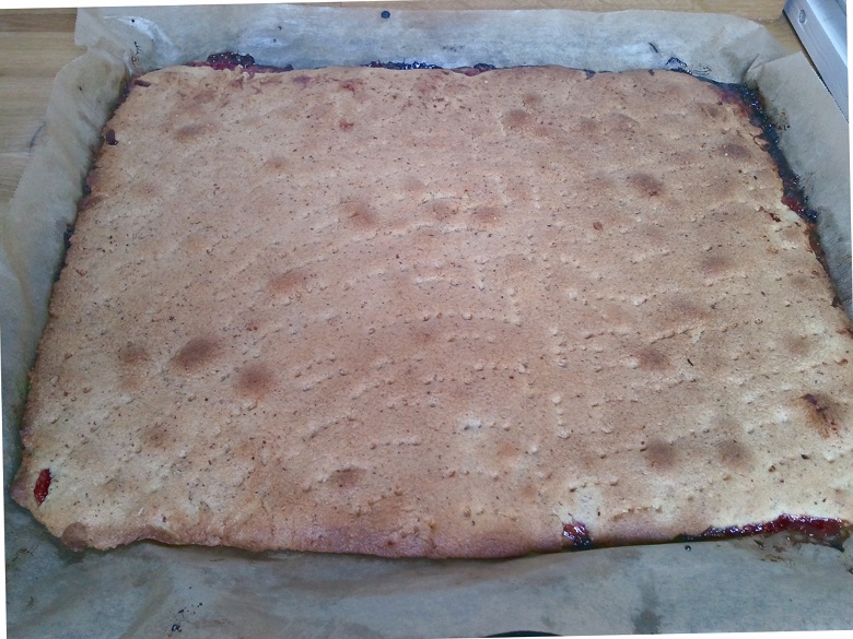 Sugarfox: Recipe for hindbær snitter (Danish raspberry bars)