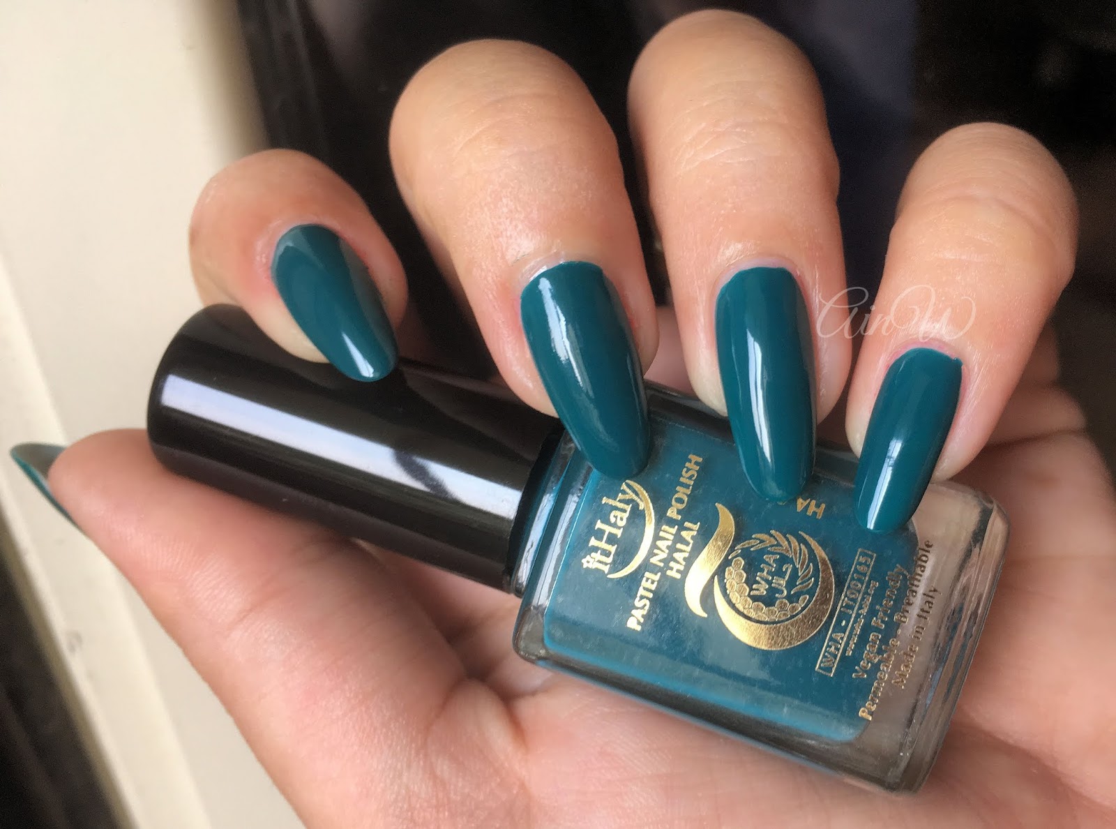 NAILS: Italy + Halal = ITHALY - Alice in WonderNails