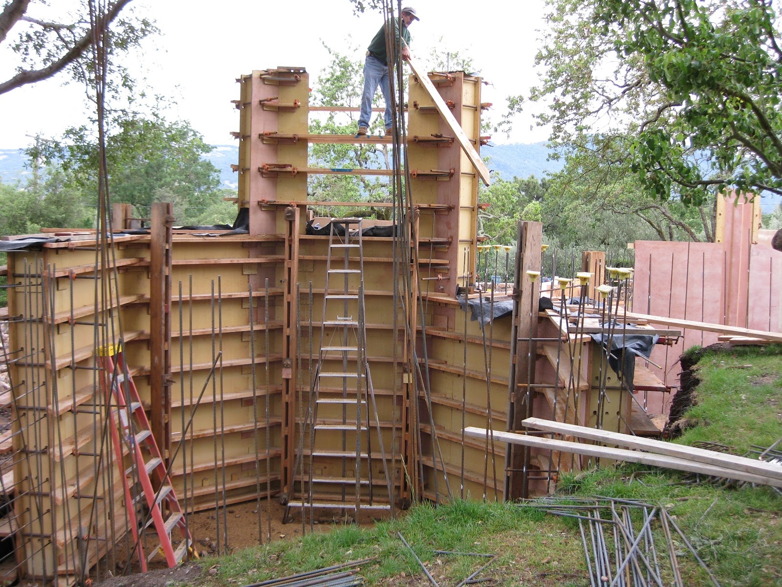 Rammed Earth etc. by John Richards: formwork