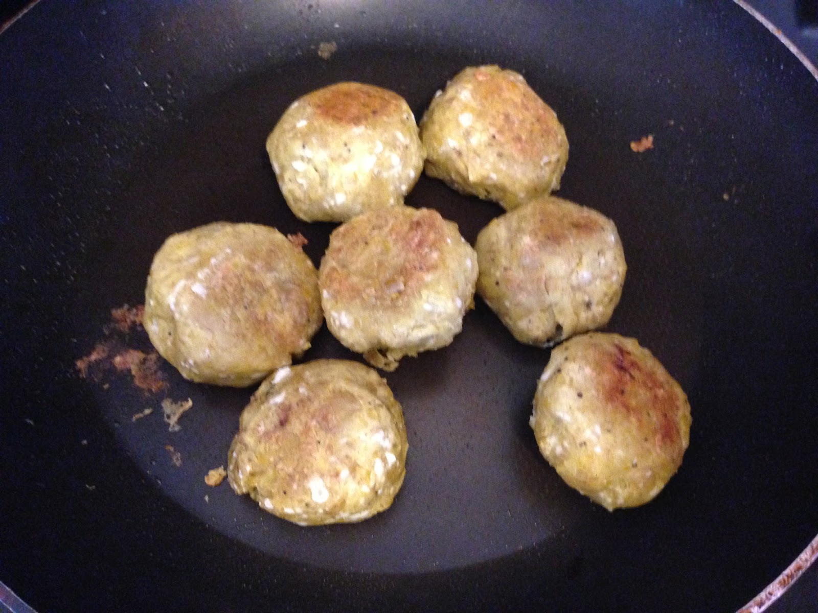 RECETAS VIRTUALES, SABORES REALES, COMIDA ECUATORIANA: Bolón de Verde