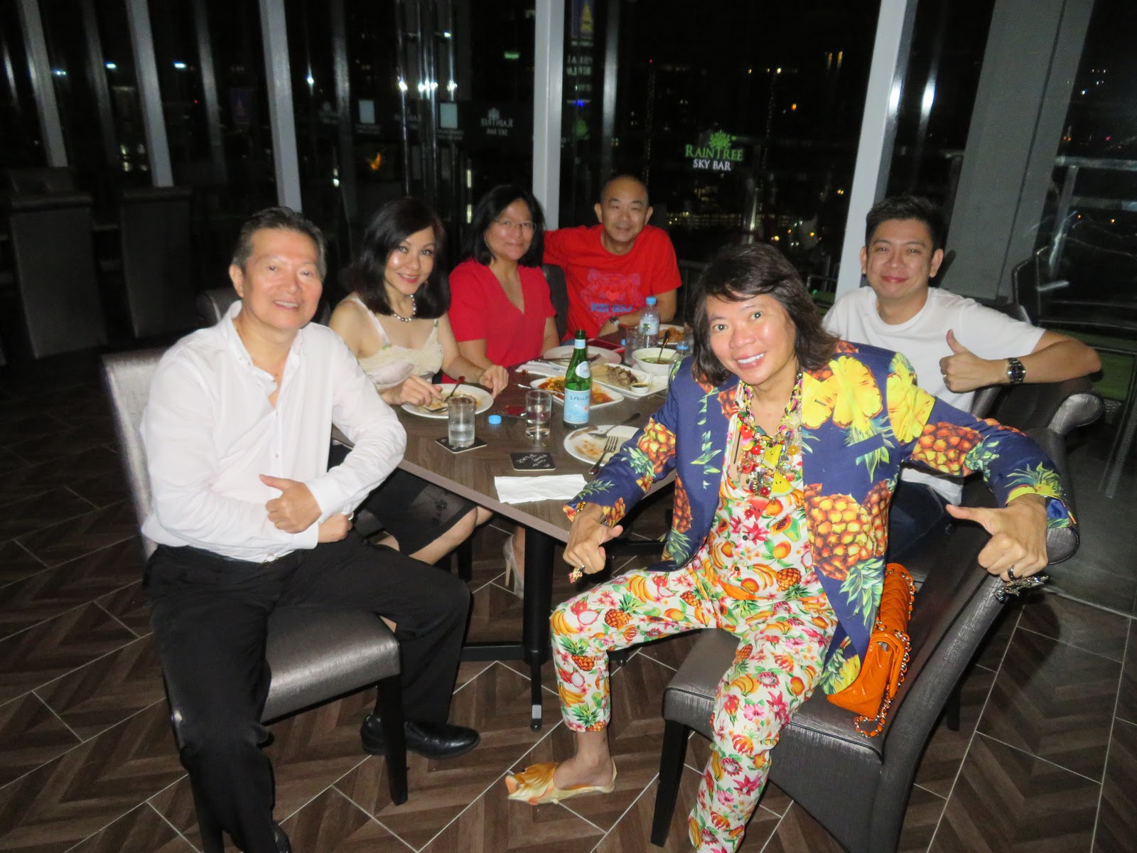 Kee Hua Chee Live!: SHARON LIAN AND LINA CHUA HOSTED BIRTHDAY DINNER ...