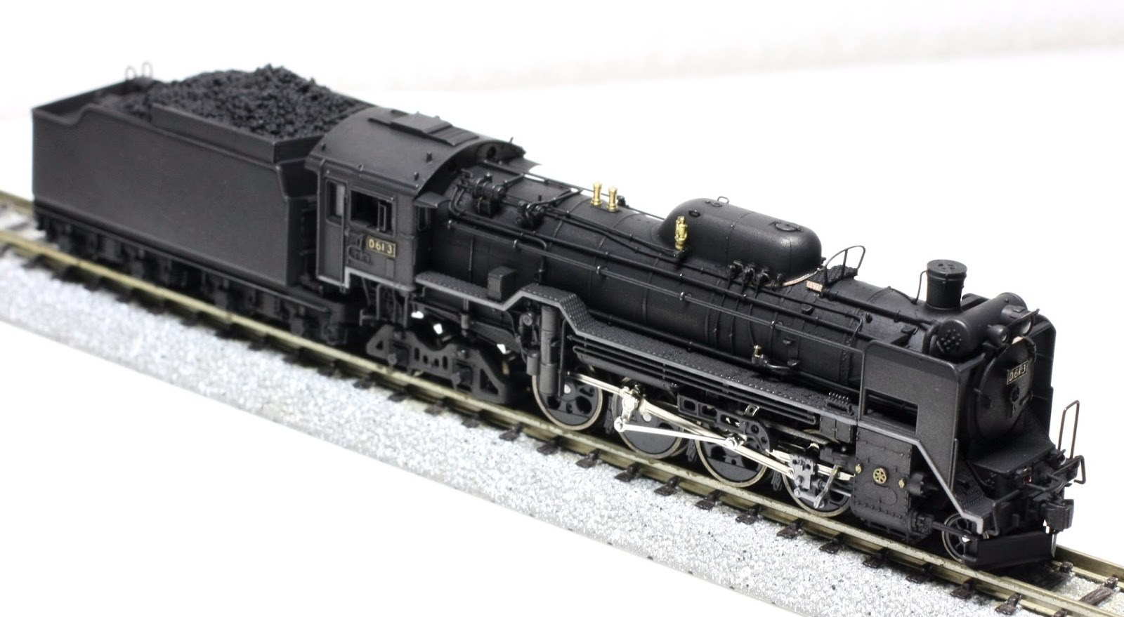 ・煙室扉取っ手 ・標識灯配線 ・キャブ窓開け ・つらら切り