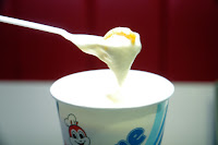DUDE FOR FOOD: Peaches and Mangoes for a Sundae Twist: The New Jollibee ...