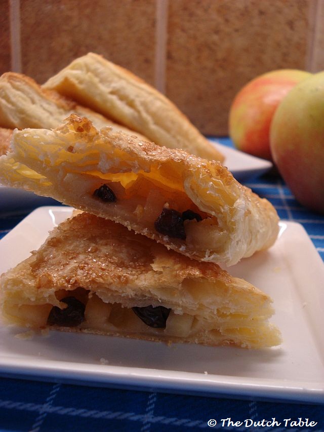 The Dutch Table: Appelflappen
