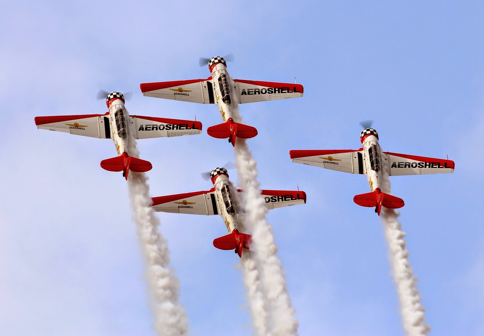 The Aero Experience: EAA AirVenture Oshkosh 2014 Airshows: The ...