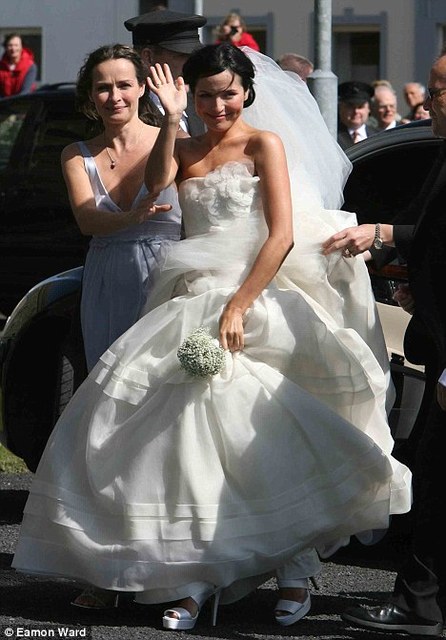 Red Carpet Wedding: Andrea Corr and Brett Desmond - Red Carpet Wedding
