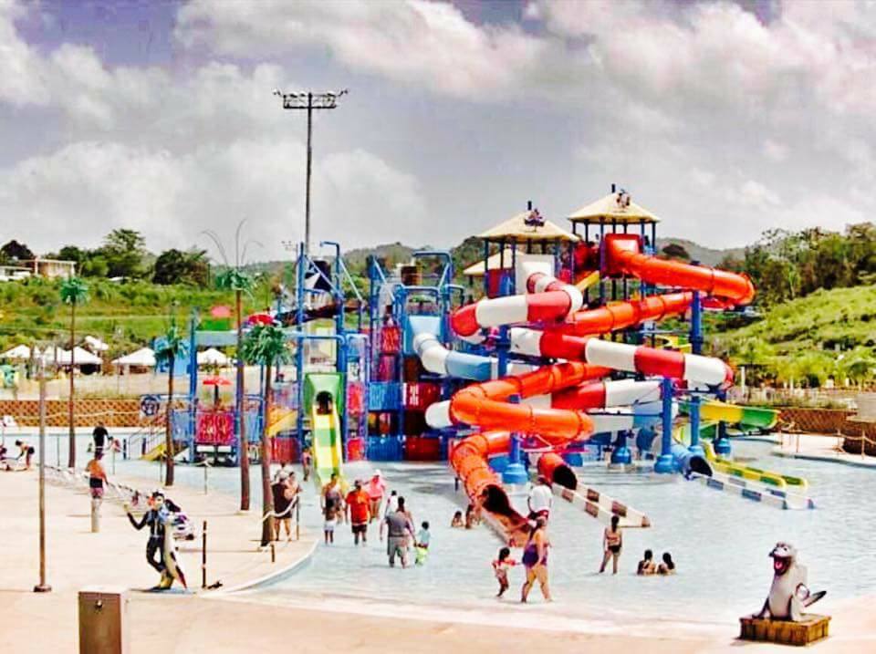 Ahorros Diarios Usando Cupones: Surf 'N Fun Water Park