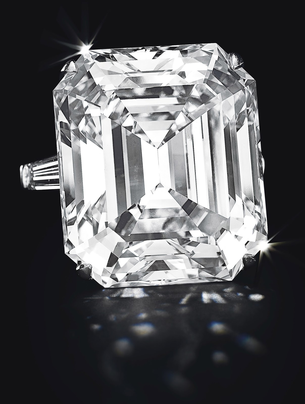 Laurence Graff Buys 50-Ct. Diamond for Third Time, Pays $8.3 Million ...