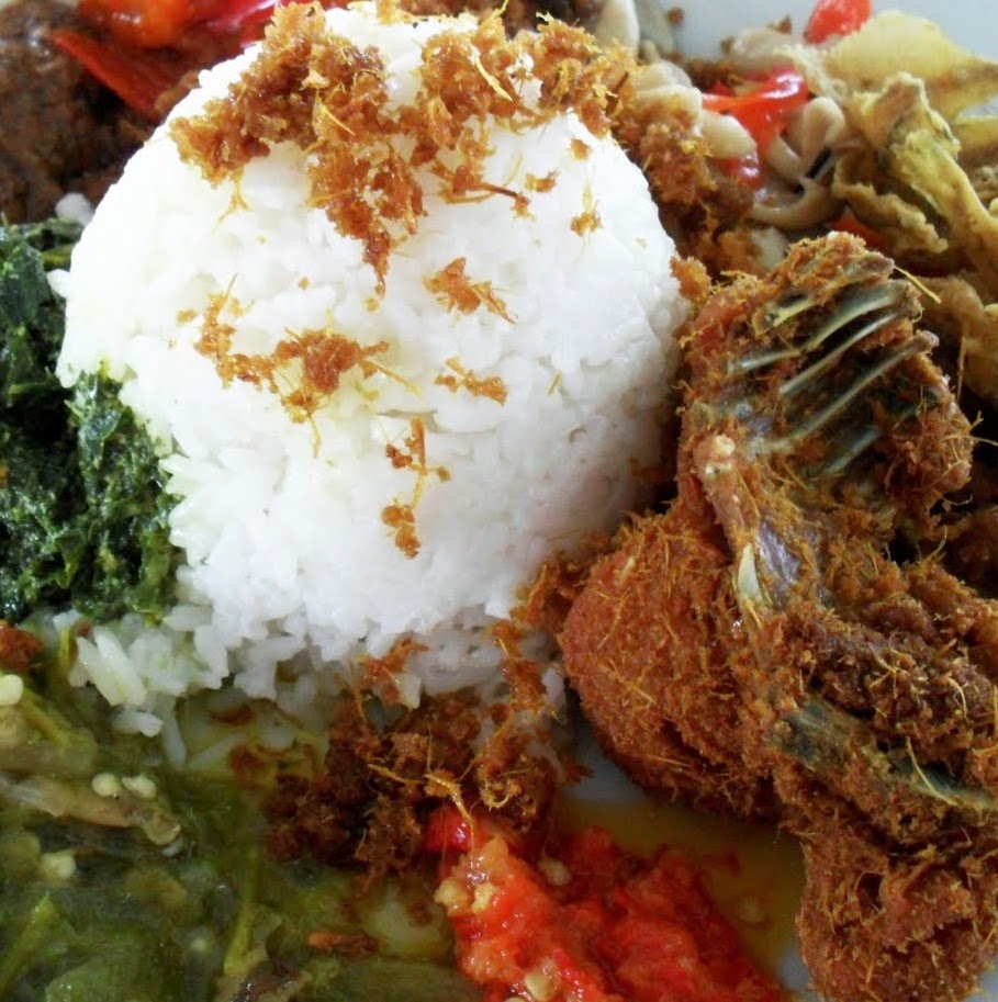 Nasi Padang, Sederhana Namun Populer | BLOG IQROZEN