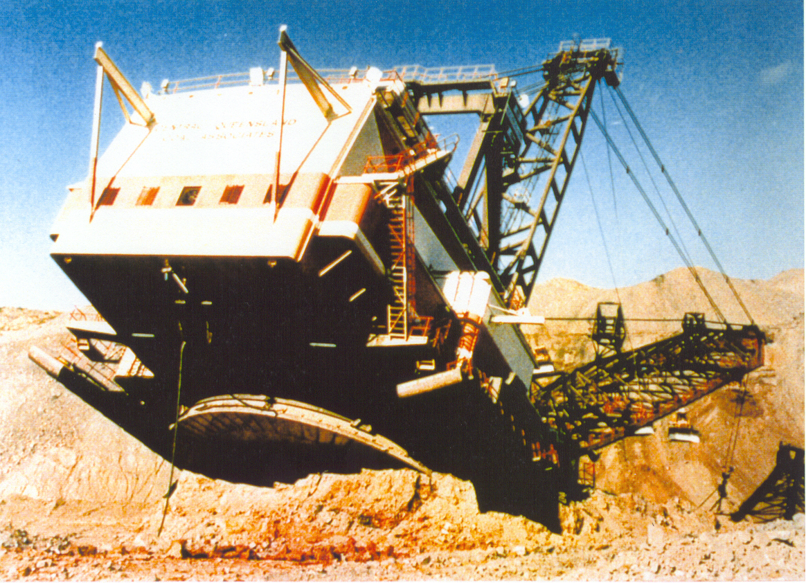 Mining Mayhem: Dragline Bench Failure